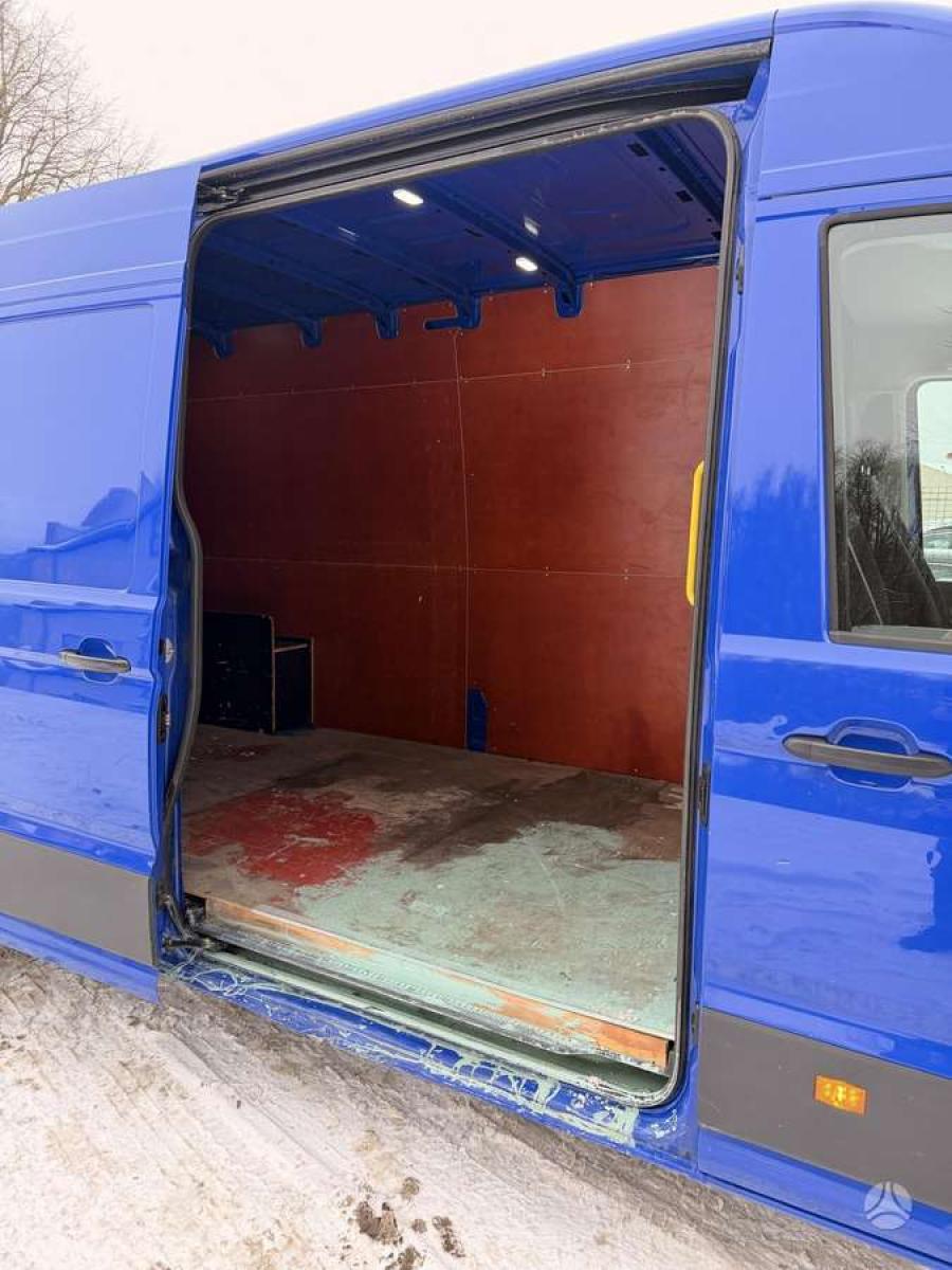Blue Volkswagen Crafter 2023 in Taurage, with an engine capacity of 1.97 L and mileage of 212 thousand km for 17606 €, photo 15 on AUTOMOTO.COM.LV