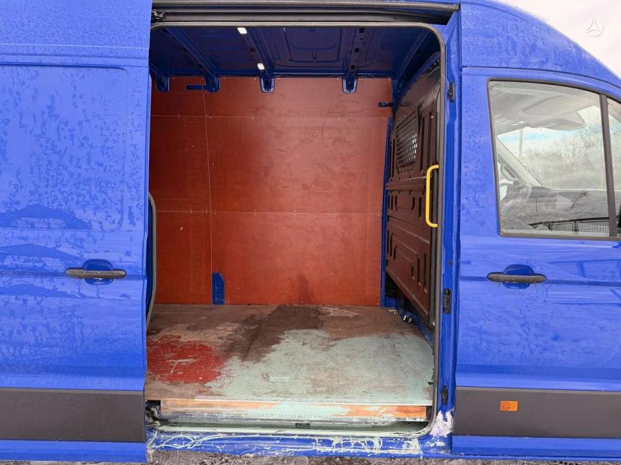 Blue Volkswagen Crafter 2023 in Taurage, with an engine capacity of 1.97 L and mileage of 212 thousand km for 17364 €, photo 18 on AUTOMOTO.COM.LV