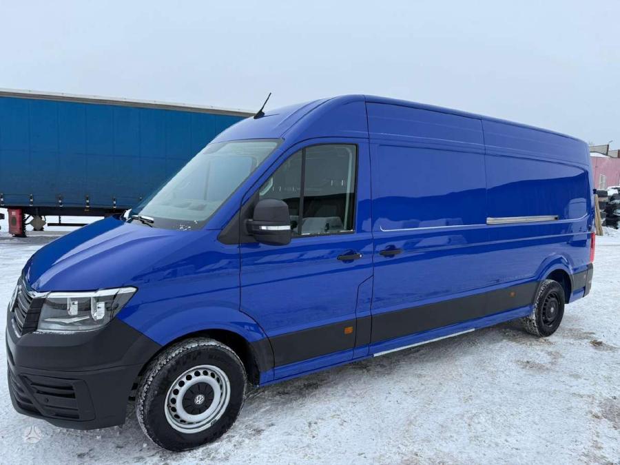 Blue Volkswagen Crafter 2023 in Kaunas, with an engine capacity of 2.00 L and mileage of 232 thousand km for 14950 €, photo 1 on AUTOMOTO.COM.LV