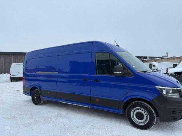 Blue Volkswagen Crafter 2023 in Kaunas, with an engine capacity of 2.00 L and mileage of 232 thousand km for 14950 €, photo 4 on AUTOMOTO.COM.LV
