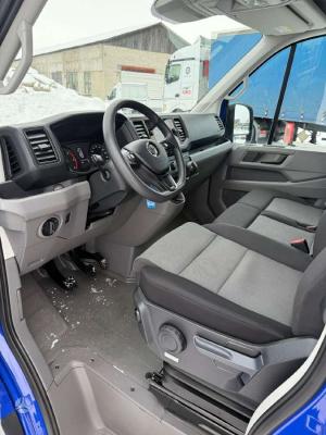 Blue Volkswagen Crafter 2023 in Kaunas, with an engine capacity of 2.00 L and mileage of 232 thousand km for 14950 €, photo 10 on AUTOMOTO.COM.LV