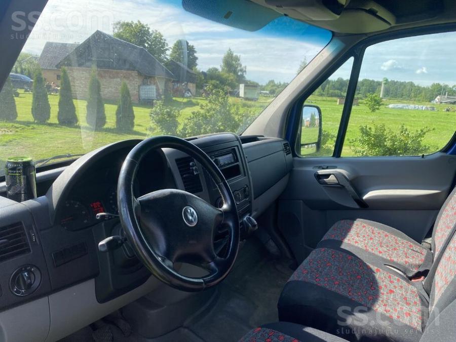 Zils Volkswagen Crafter 2007 Jelgava, ar dzinēja tilpumu 2.50 L un nobraukumu 680 tūkst. km par 1800 €, foto 5 vietnē AUTOMOTO.COM.LV