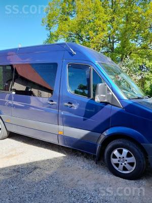 Zils Volkswagen Crafter 2009 Cēsis, ar dzinēja tilpumu 2.50 L un nobraukumu 401 tūkst. km par 5700 €, foto 4 vietnē AUTOMOTO.COM.LV