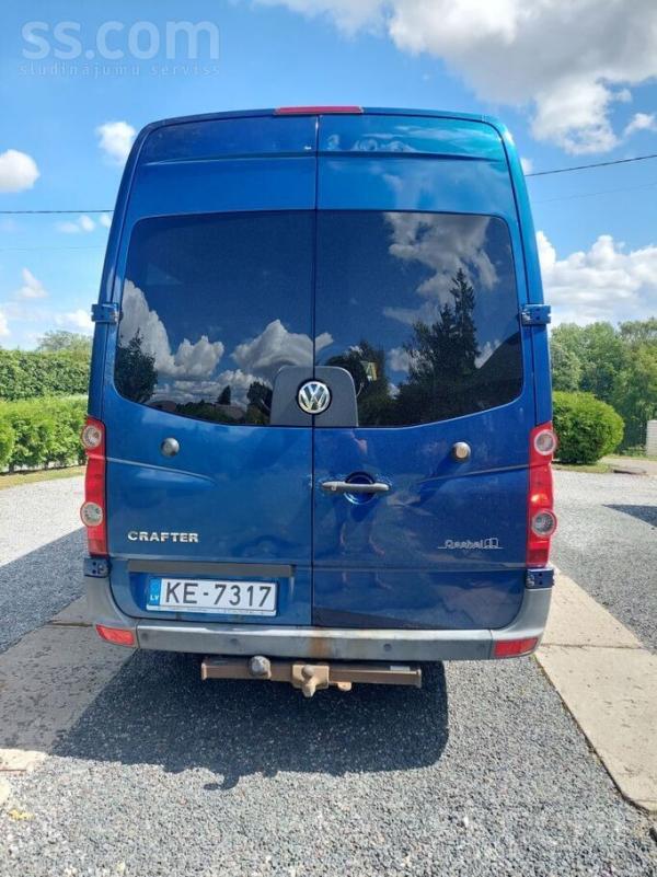 Blue Volkswagen Crafter 2010 in Saldus, with an engine capacity of 2.50 L and mileage of 470 thousand km for 6500 €, photo 3 on AUTOMOTO.COM.LV