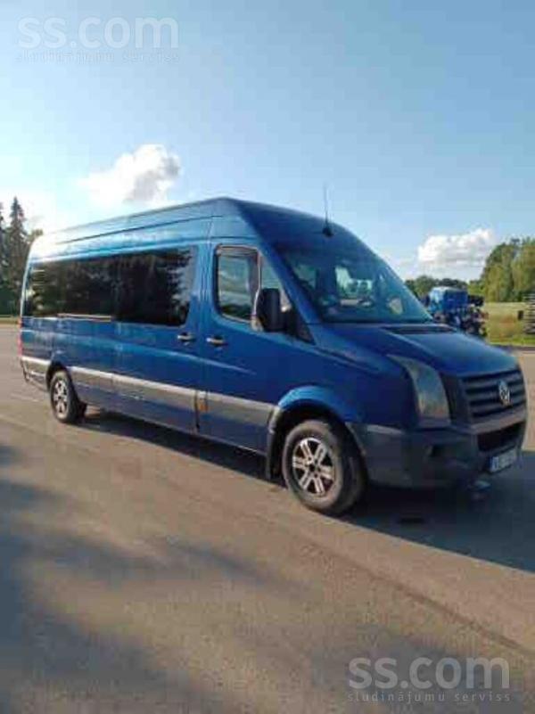 Blue Volkswagen Crafter 2010 in Saldus, with an engine capacity of 2.50 L and mileage of 470 thousand km for 6500 €, photo 4 on AUTOMOTO.COM.LV