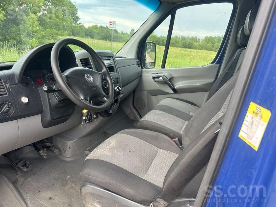 Zils Volkswagen Crafter 2012 Jelgava, ar dzinēja tilpumu 2.00 L un nobraukumu 0 tūkst. km par 8100 €, foto 12 vietnē AUTOMOTO.COM.LV