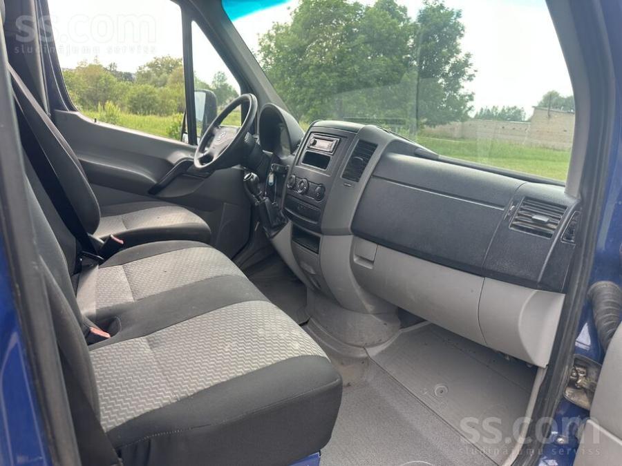 Zils Volkswagen Crafter 2012 Jelgava, ar dzinēja tilpumu 2.00 L un nobraukumu 0 tūkst. km par 8100 €, foto 13 vietnē AUTOMOTO.COM.LV