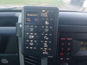 Zils Volkswagen Crafter 2014 Viļņa, ar dzinēja tilpumu 2.00 L un nobraukumu 500 tūkst. km par 7500 €, foto 15 vietnē AUTOMOTO.COM.LV