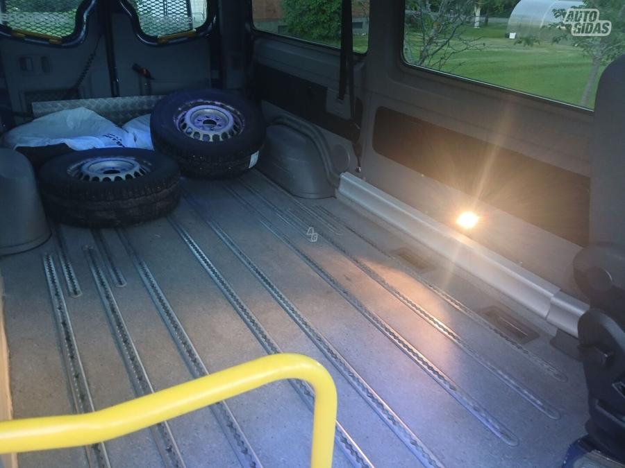 Zils Volkswagen Crafter 2014 Viļņa, ar dzinēja tilpumu 2.00 L un nobraukumu 500 tūkst. km par 7500 €, foto 18 vietnē AUTOMOTO.COM.LV