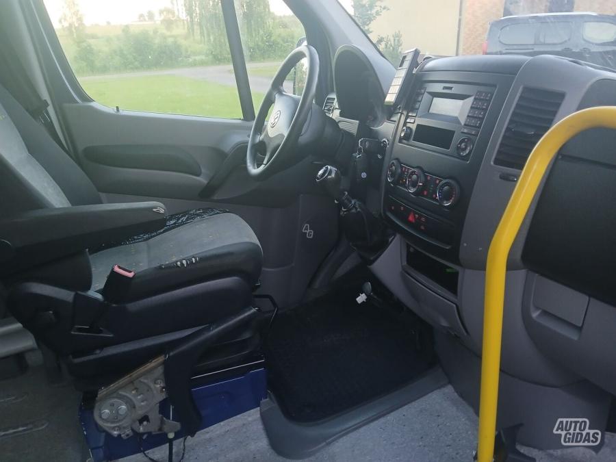 Zils Volkswagen Crafter 2014 Viļņa, ar dzinēja tilpumu 2.00 L un nobraukumu 500 tūkst. km par 7500 €, foto 19 vietnē AUTOMOTO.COM.LV