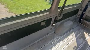 Zils Volkswagen Crafter 2014 Viļņa, ar dzinēja tilpumu 2.00 L un nobraukumu 500 tūkst. km par 7500 €, foto 27 vietnē AUTOMOTO.COM.LV