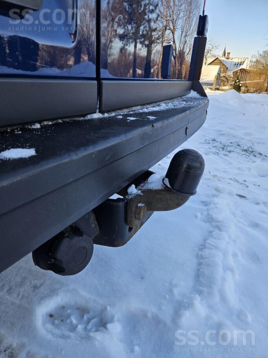 Zils Volkswagen Crafter 2019 Valmiera, ar dzinēja tilpumu 2.00 L un nobraukumu 209 tūkst. km par 23700 €, foto 9 vietnē AUTOMOTO.COM.LV