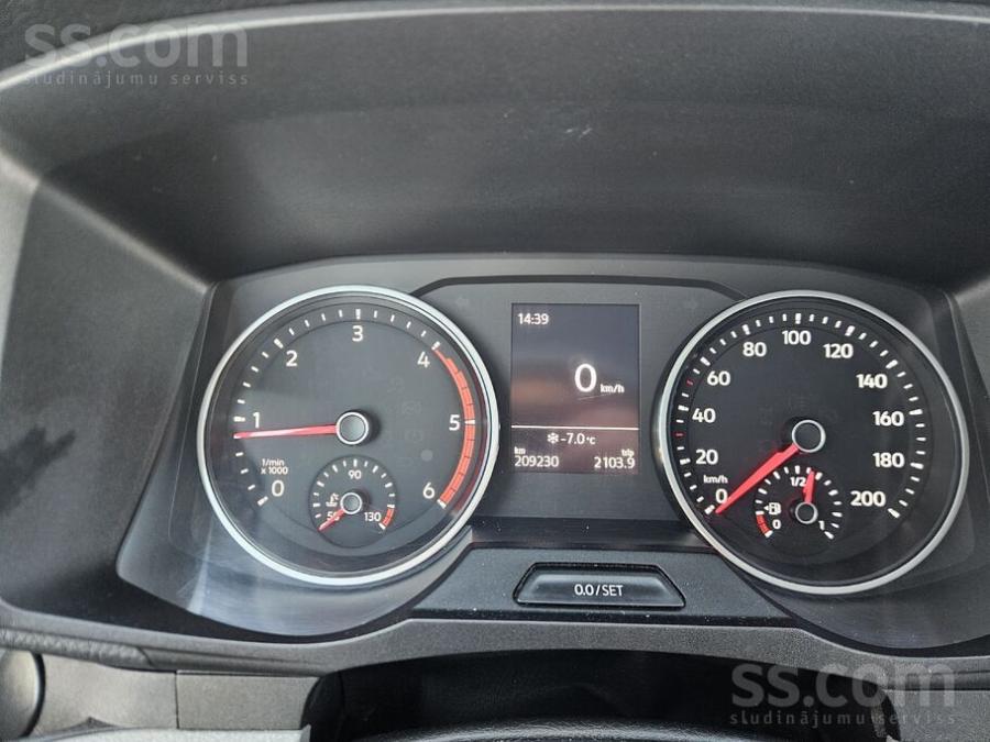 Zils Volkswagen Crafter 2019 Valmiera, ar dzinēja tilpumu 2.00 L un nobraukumu 209 tūkst. km par 23700 €, foto 13 vietnē AUTOMOTO.COM.LV
