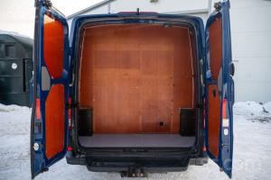 Blue Volkswagen Crafter 2020 in Valmiera, with an engine capacity of 2.00 L and mileage of 204 thousand km for 18500 €, photo 25 on AUTOMOTO.COM.LV