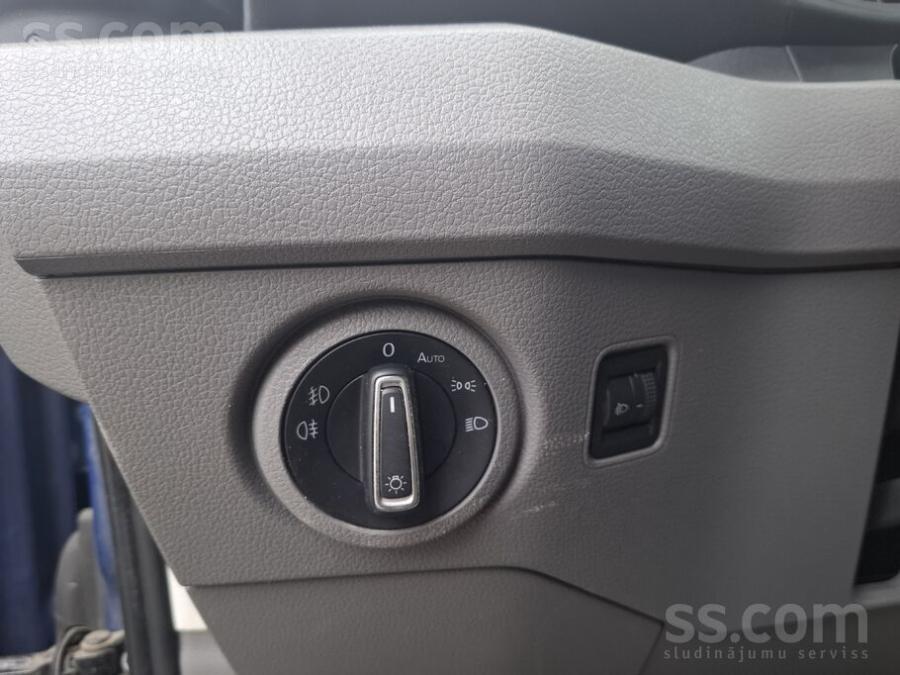 Zils Volkswagen Crafter 2020 Talsi, ar dzinēja tilpumu 2.00 L un nobraukumu 174 tūkst. km par 19800 €, foto 31 vietnē AUTOMOTO.COM.LV