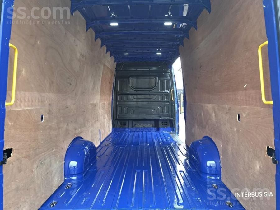 Zils Volkswagen Crafter 2022 Rīga, ar dzinēja tilpumu 2.00 L un nobraukumu 0 tūkst. km par 24745 €, foto 13 vietnē AUTOMOTO.COM.LV