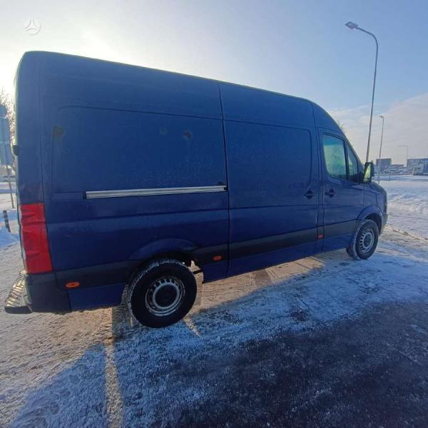 Blue Volkswagen Crafter 2013 in Panevezys, with an engine capacity of 1.97 L and mileage of 529 thousand km for 3900 €, photo 7 on AUTOMOTO.COM.LV
