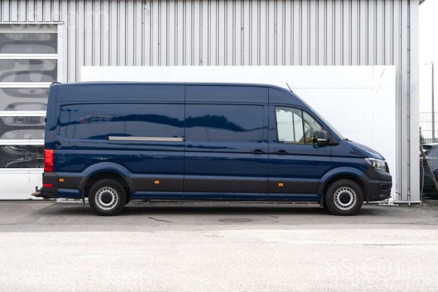 Blue Volkswagen Crafter 2020 in Riga, with an engine capacity of 2.00 L and mileage of 280 thousand km for 12950 €, photo 6 on AUTOMOTO.COM.LV