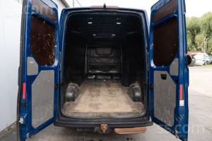 Blue Volkswagen Crafter 2020 in Riga, with an engine capacity of 2.00 L and mileage of 280 thousand km for 12950 €, photo 9 on AUTOMOTO.COM.LV