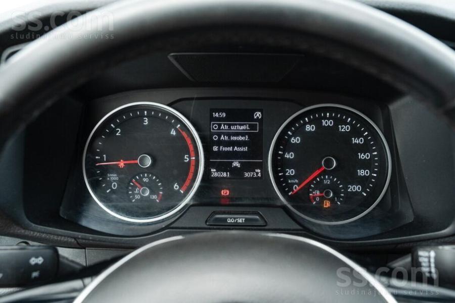 Blue Volkswagen Crafter 2020 in Riga, with an engine capacity of 2.00 L and mileage of 280 thousand km for 12950 €, photo 11 on AUTOMOTO.COM.LV