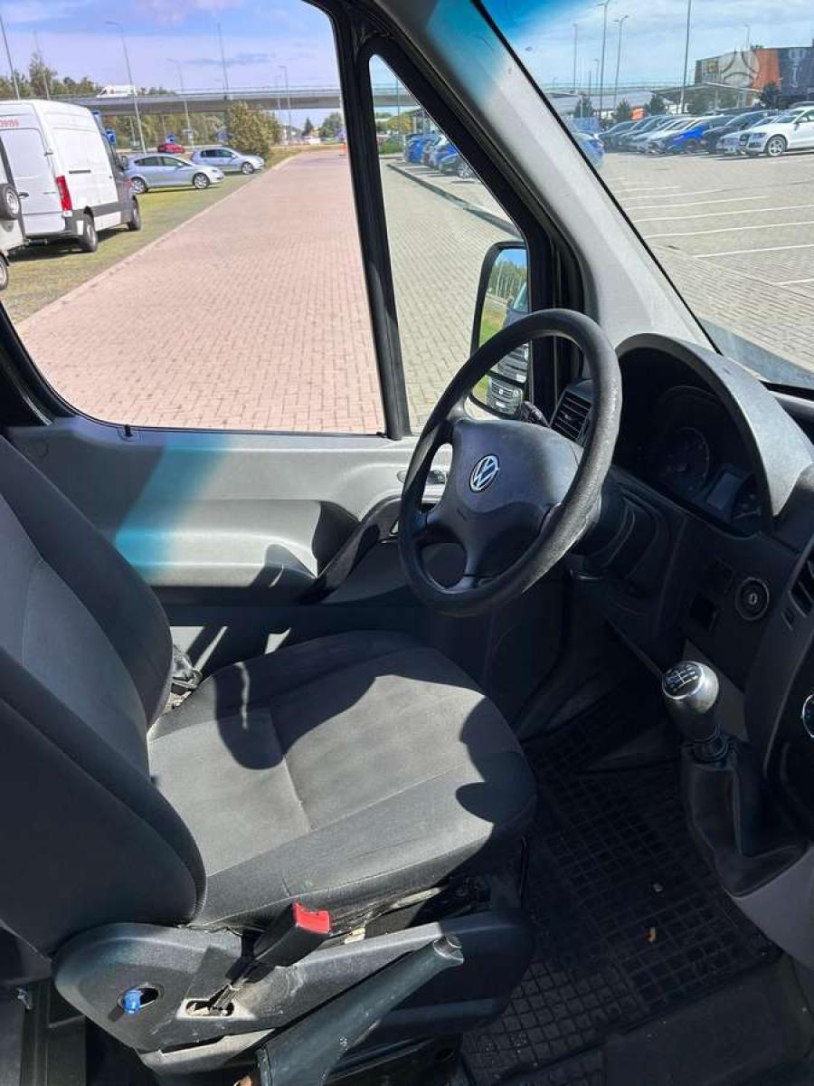 Brown Volkswagen Crafter 2016 in Kaunas, with an engine capacity of 1.97 L and mileage of 0 thousand km for 6655 €, photo 4 on AUTOMOTO.COM.LV