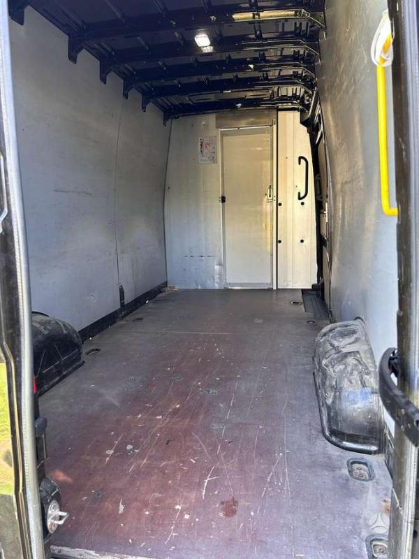Brūns Volkswagen Crafter 2017 Kauņa, ar dzinēja tilpumu 1.97 L un nobraukumu 258 tūkst. km par 11979 €, foto 7 vietnē AUTOMOTO.COM.LV