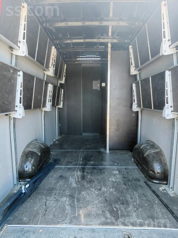 Brūns Volkswagen Crafter 2020 Jūrmala, ar dzinēja tilpumu 2.00 L un nobraukumu 193 tūkst. km par 12950 €, foto 6 vietnē AUTOMOTO.COM.LV