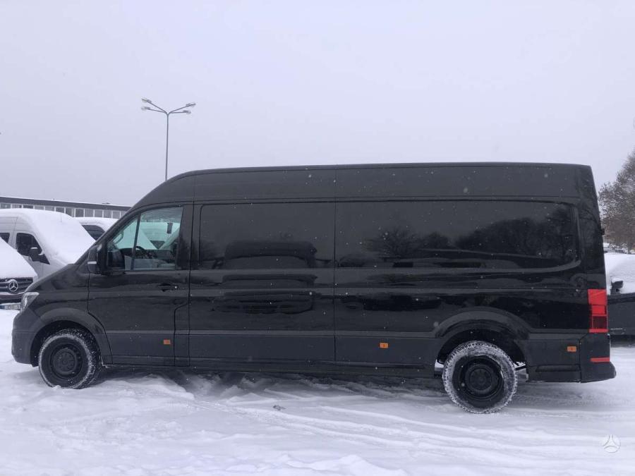 Brown Volkswagen Crafter 2021 in Klaipeda, with an engine capacity of 2.00 L and mileage of 211 thousand km for 13800 €, photo 4 on AUTOMOTO.COM.LV