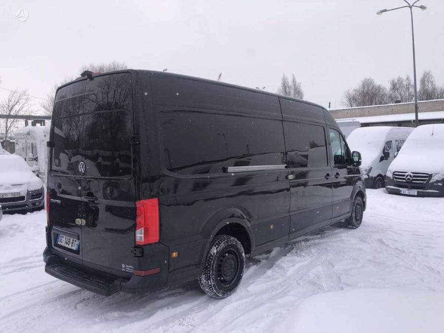 Brown Volkswagen Crafter 2021 in Klaipeda, with an engine capacity of 2.00 L and mileage of 211 thousand km for 13800 €, photo 6 on AUTOMOTO.COM.LV