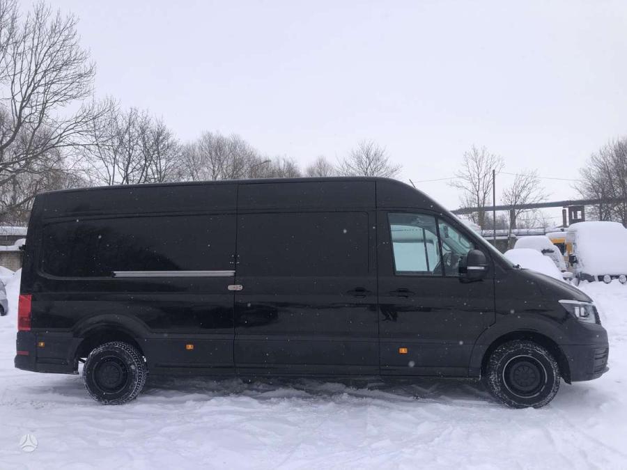 Brown Volkswagen Crafter 2021 in Klaipeda, with an engine capacity of 2.00 L and mileage of 211 thousand km for 13800 €, photo 10 on AUTOMOTO.COM.LV
