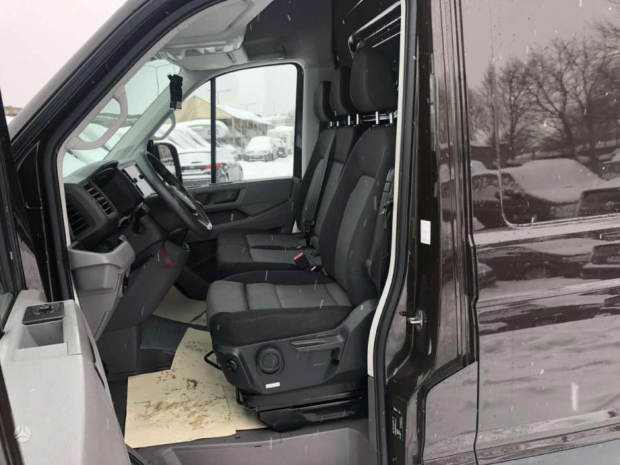 Brown Volkswagen Crafter 2021 in Klaipeda, with an engine capacity of 2.00 L and mileage of 211 thousand km for 13800 €, photo 18 on AUTOMOTO.COM.LV
