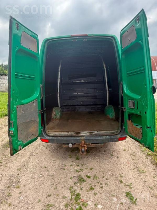 Zaļš Volkswagen Crafter 2008 Jelgava, ar dzinēja tilpumu 2.50 L un nobraukumu 396 tūkst. km par 4800 €, foto 8 vietnē AUTOMOTO.COM.LV