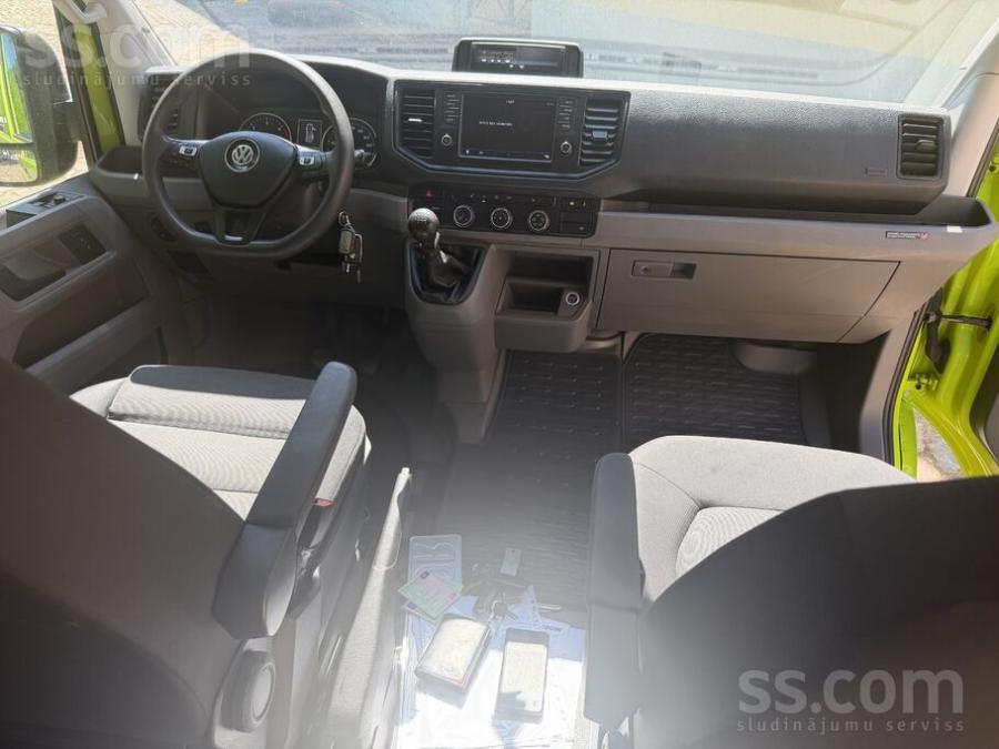 Green Volkswagen Crafter 2017 in Jekabpils, with an engine capacity of 2.00 L and mileage of 288 thousand km for 15200 €, photo 9 on AUTOMOTO.COM.LV