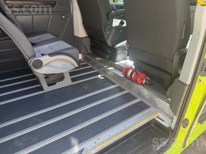 Green Volkswagen Crafter 2017 in Jekabpils, with an engine capacity of 2.00 L and mileage of 288 thousand km for 15200 €, photo 11 on AUTOMOTO.COM.LV