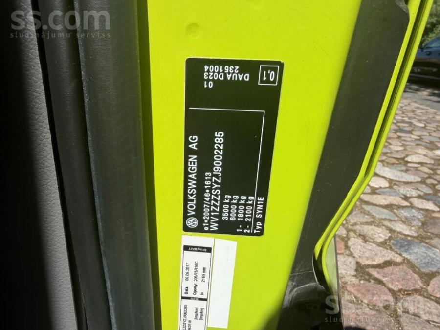 Green Volkswagen Crafter 2017 in Jekabpils, with an engine capacity of 2.00 L and mileage of 288 thousand km for 15200 €, photo 13 on AUTOMOTO.COM.LV