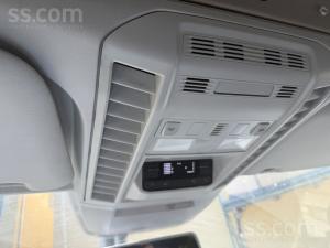 Green Volkswagen Crafter 2017 in Jekabpils, with an engine capacity of 2.00 L and mileage of 288 thousand km for 15200 €, photo 15 on AUTOMOTO.COM.LV