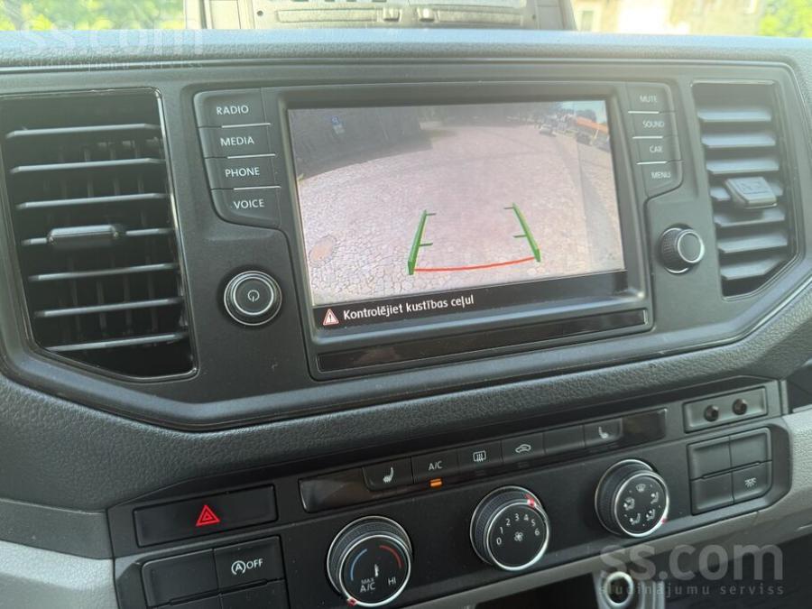 Green Volkswagen Crafter 2017 in Jekabpils, with an engine capacity of 2.00 L and mileage of 288 thousand km for 15200 €, photo 16 on AUTOMOTO.COM.LV