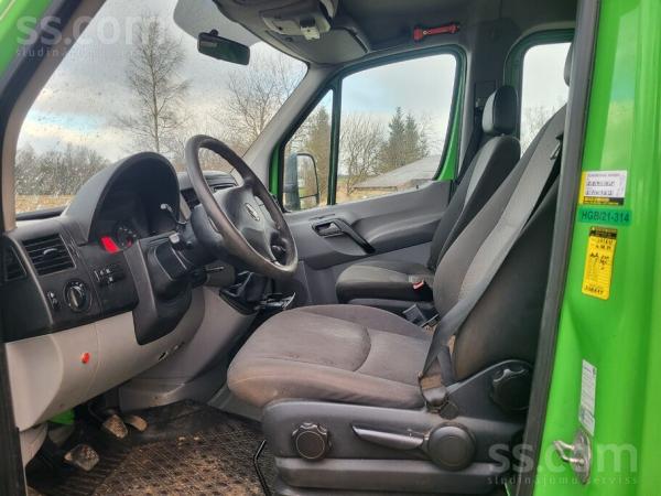 Zaļš Volkswagen Crafter 2012 Liepāja, ar dzinēja tilpumu 2.00 L un nobraukumu 347 tūkst. km par 6660 €, foto 6 vietnē AUTOMOTO.COM.LV