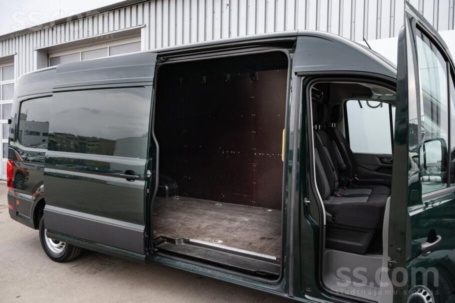 Green Volkswagen Crafter 2024 in Riga, with an engine capacity of 2.00 L and mileage of 58 thousand km for 34950 €, photo 7 on AUTOMOTO.COM.LV