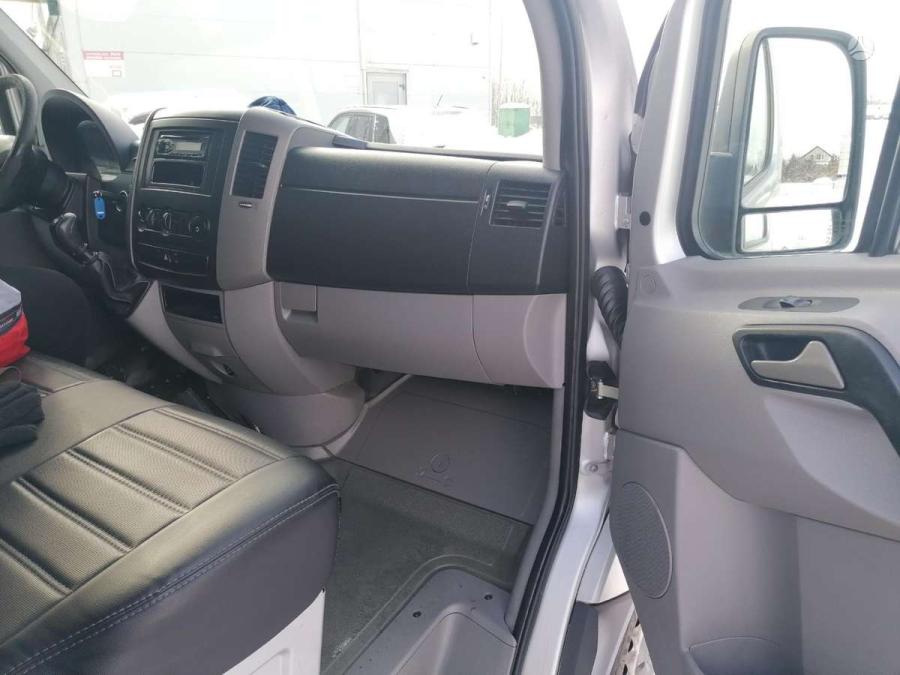 Pelēks Volkswagen Crafter 2007 Tauragė, ar dzinēja tilpumu 0.00 L un nobraukumu 221 tūkst. km par 7300 €, foto 10 vietnē AUTOMOTO.COM.LV