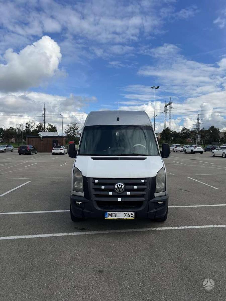 Pelēks Volkswagen Crafter 2007 Šauļi, ar dzinēja tilpumu 2.50 L un nobraukumu 56 tūkst. km par 4800 €, foto 3 vietnē AUTOMOTO.COM.LV
