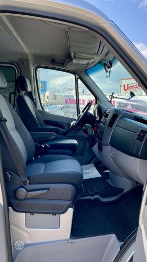 Pelēks Volkswagen Crafter 2013 Marijampole, ar dzinēja tilpumu 1.97 L un nobraukumu 442 tūkst. km par 11798 €, foto 7 vietnē AUTOMOTO.COM.LV