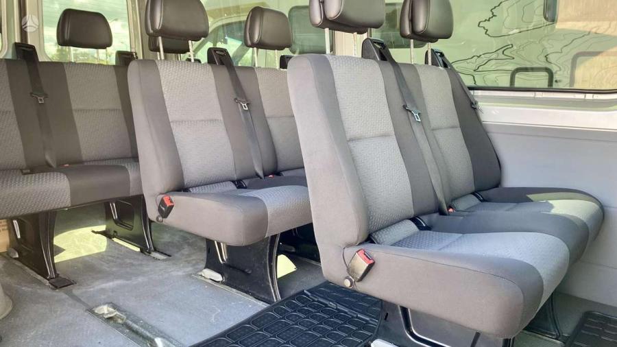 Pelēks Volkswagen Crafter 2013 Marijampole, ar dzinēja tilpumu 1.97 L un nobraukumu 442 tūkst. km par 11798 €, foto 8 vietnē AUTOMOTO.COM.LV
