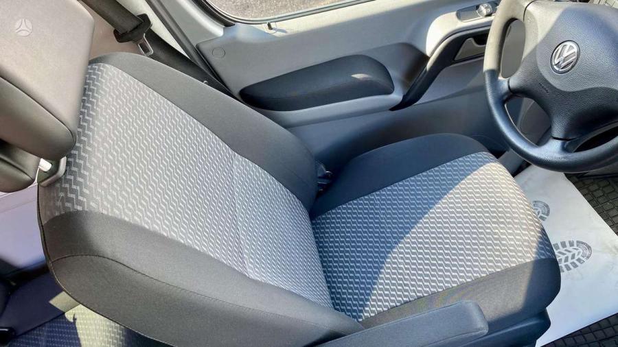 Pelēks Volkswagen Crafter 2013 Marijampole, ar dzinēja tilpumu 1.97 L un nobraukumu 442 tūkst. km par 11556 €, foto 15 vietnē AUTOMOTO.COM.LV