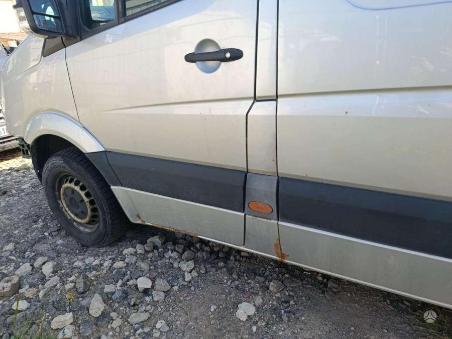 Pelēks Volkswagen Crafter 2016 Viļņa, ar dzinēja tilpumu 1.97 L un nobraukumu 440 tūkst. km par 4000 €, foto 6 vietnē AUTOMOTO.COM.LV