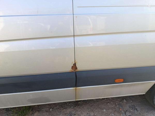 Pelēks Volkswagen Crafter 2016 Viļņa, ar dzinēja tilpumu 1.97 L un nobraukumu 440 tūkst. km par 4000 €, foto 6 vietnē AUTOMOTO.COM.LV