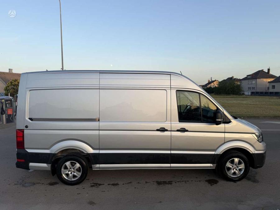 Pelēks Volkswagen Crafter 2018 Skaudvilė, ar dzinēja tilpumu 1.97 L un nobraukumu 310 tūkst. km par 11900 €, foto 5 vietnē AUTOMOTO.COM.LV
