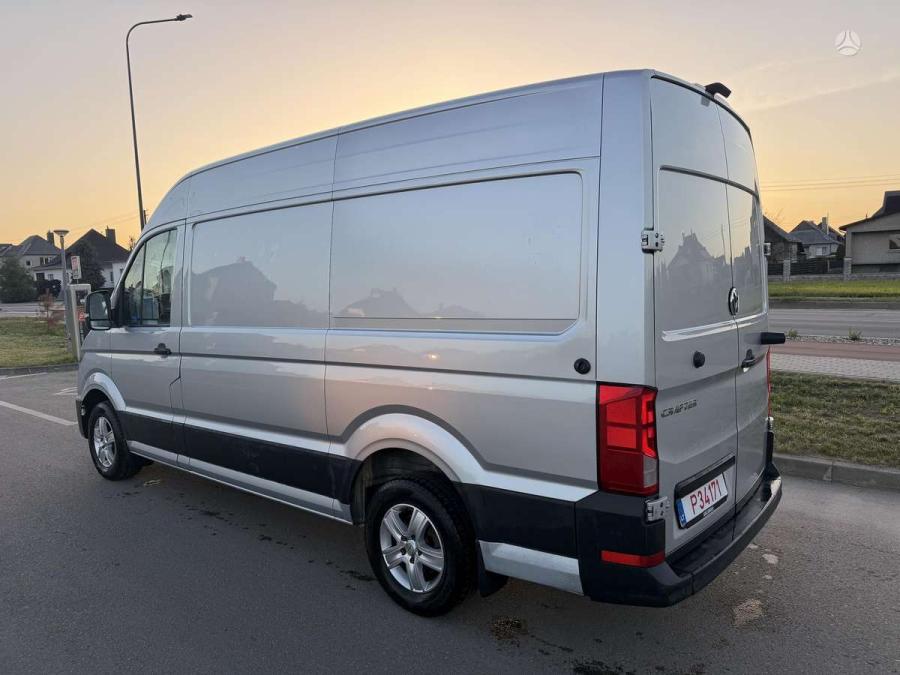 Pelēks Volkswagen Crafter 2018 Skaudvilė, ar dzinēja tilpumu 1.97 L un nobraukumu 310 tūkst. km par 11900 €, foto 9 vietnē AUTOMOTO.COM.LV