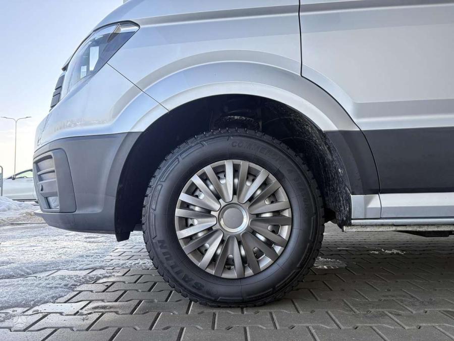 Pelēks Volkswagen Crafter 2019 Viļņa, ar dzinēja tilpumu 1.97 L un nobraukumu 73 tūkst. km par 24990 €, foto 12 vietnē AUTOMOTO.COM.LV