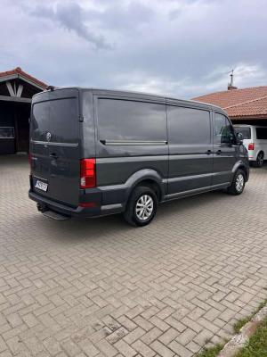 Grey Volkswagen Crafter 2019 in Jonava, with an engine capacity of 1.97 L and mileage of 339 thousand km for 15000 €, photo 6 on AUTOMOTO.COM.LV